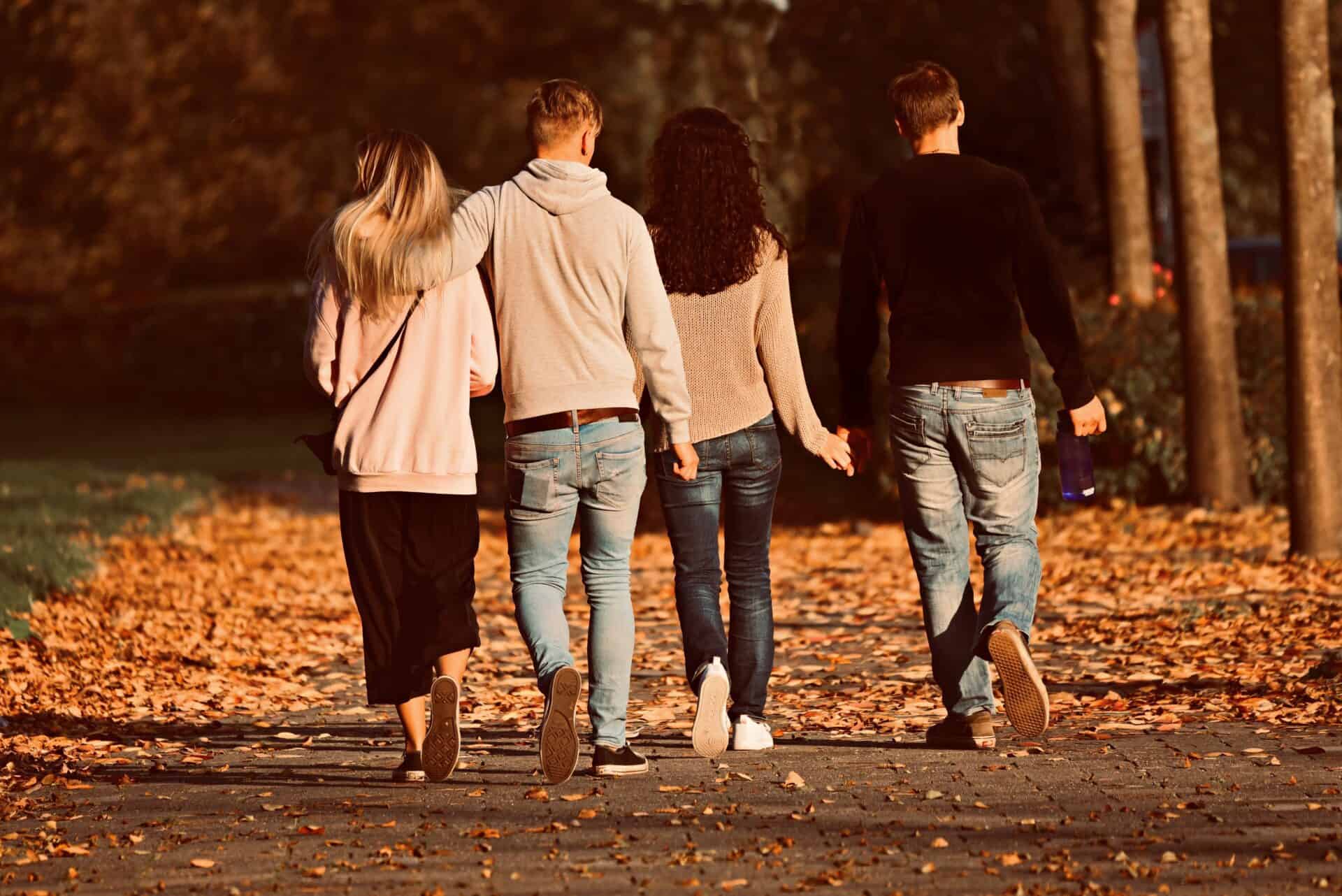 Friendship Vs Relationship: The Ultimate Guide
