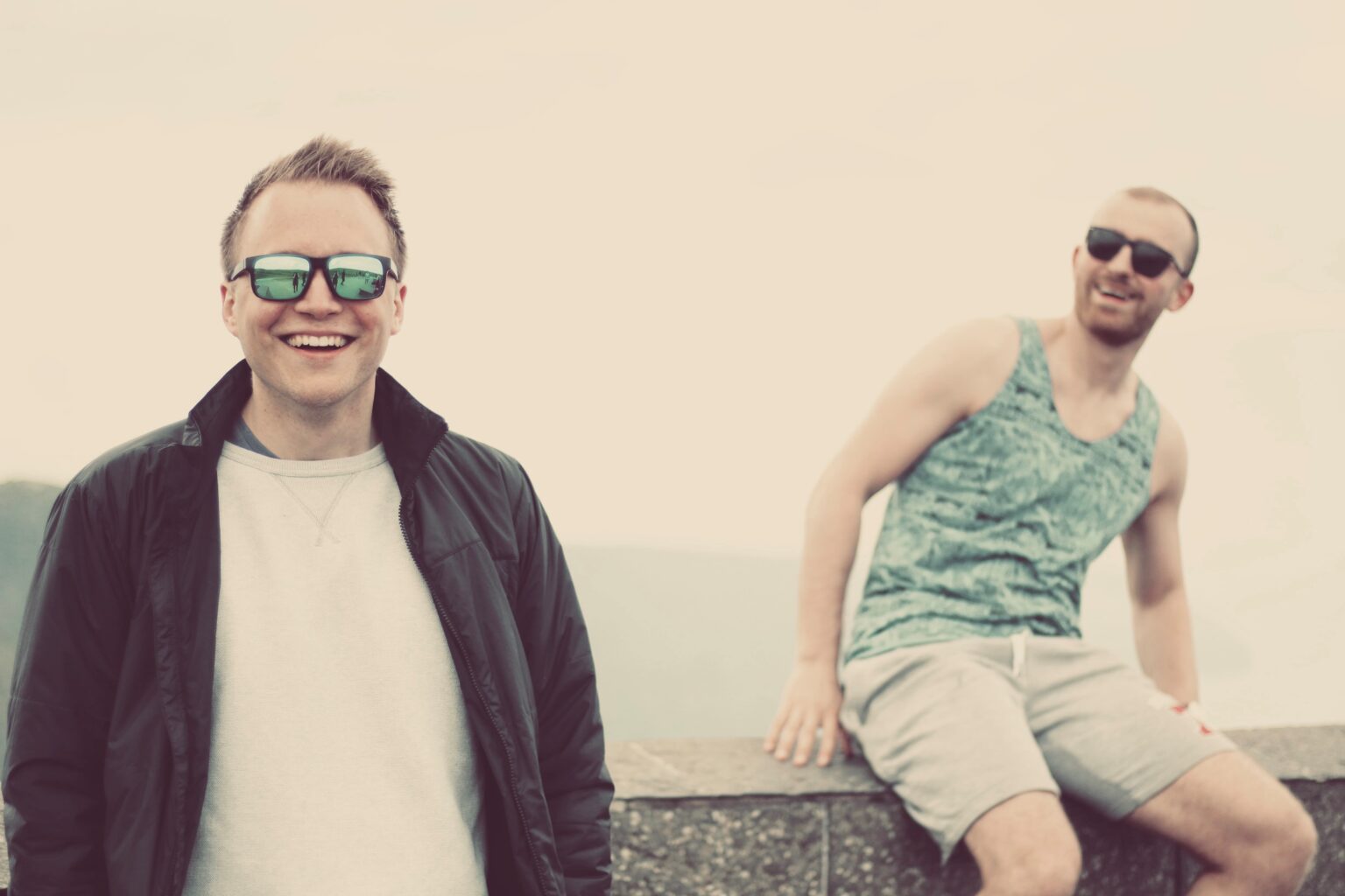 Friendship Vs Relationship: The Ultimate Guide